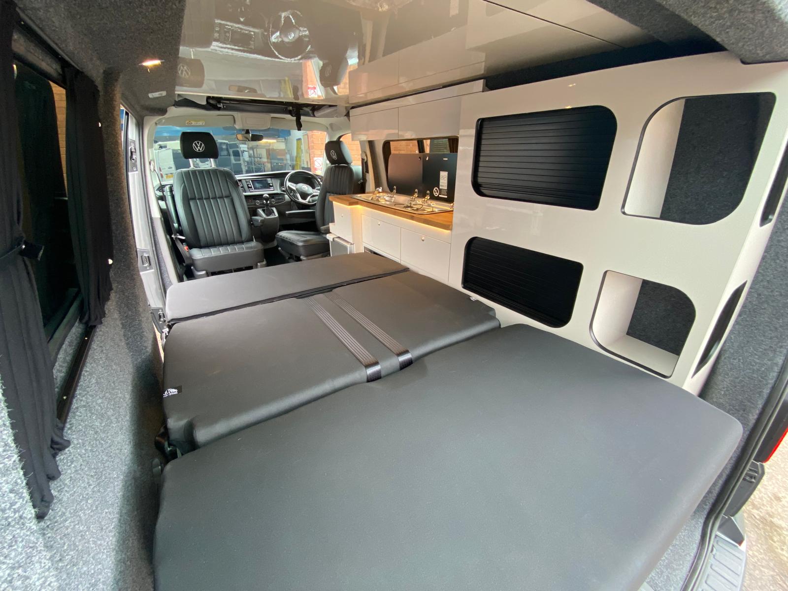 VW T6.1 SWB Highline RIB Bed – SJB